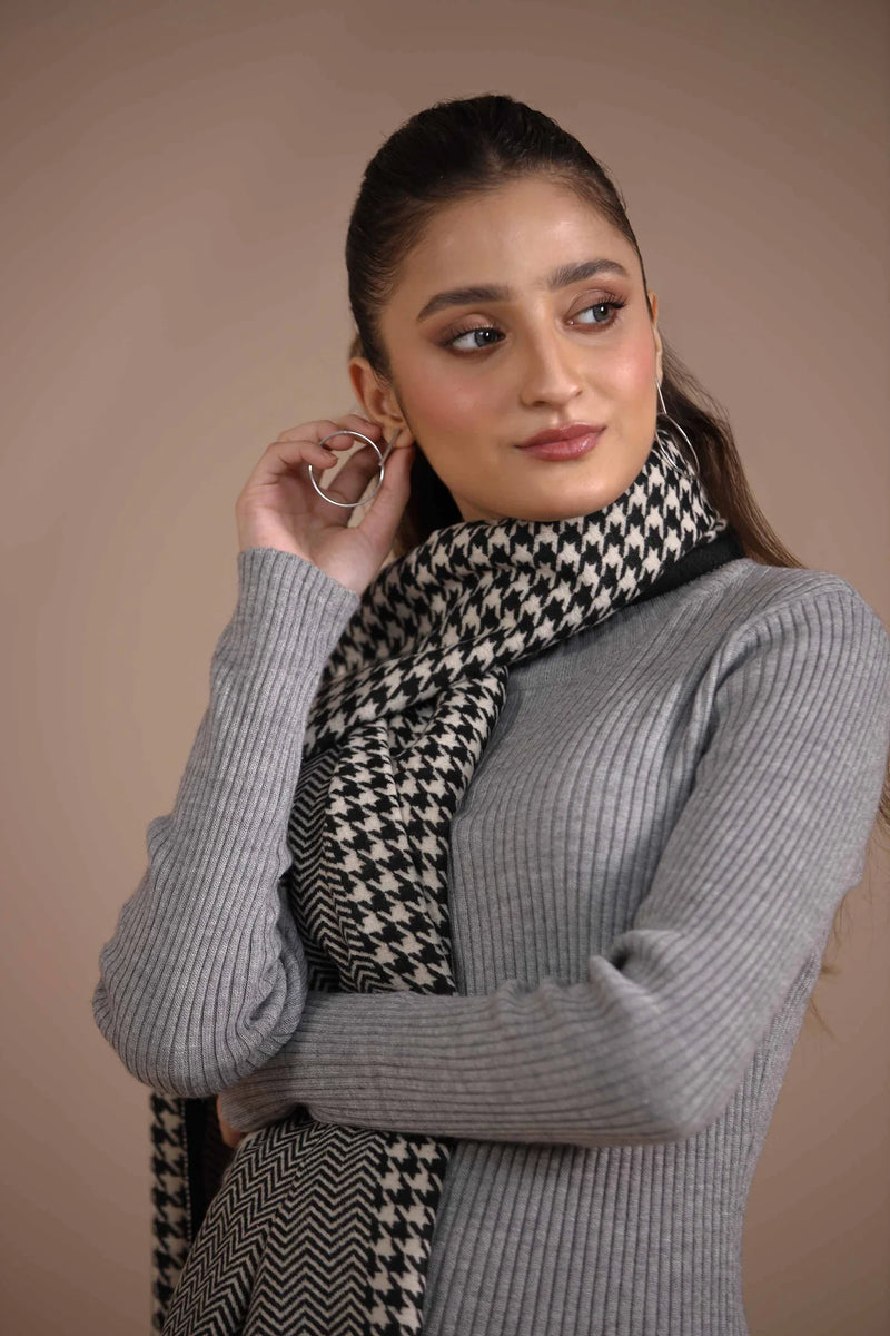 Black Shawl – Pakistani Dresses