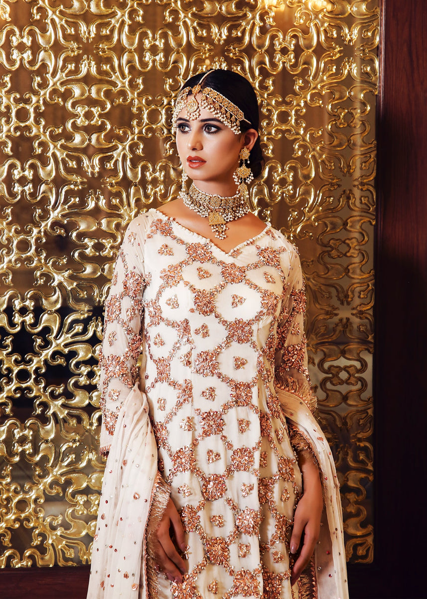 Ethereal White – Pakistani Dresses